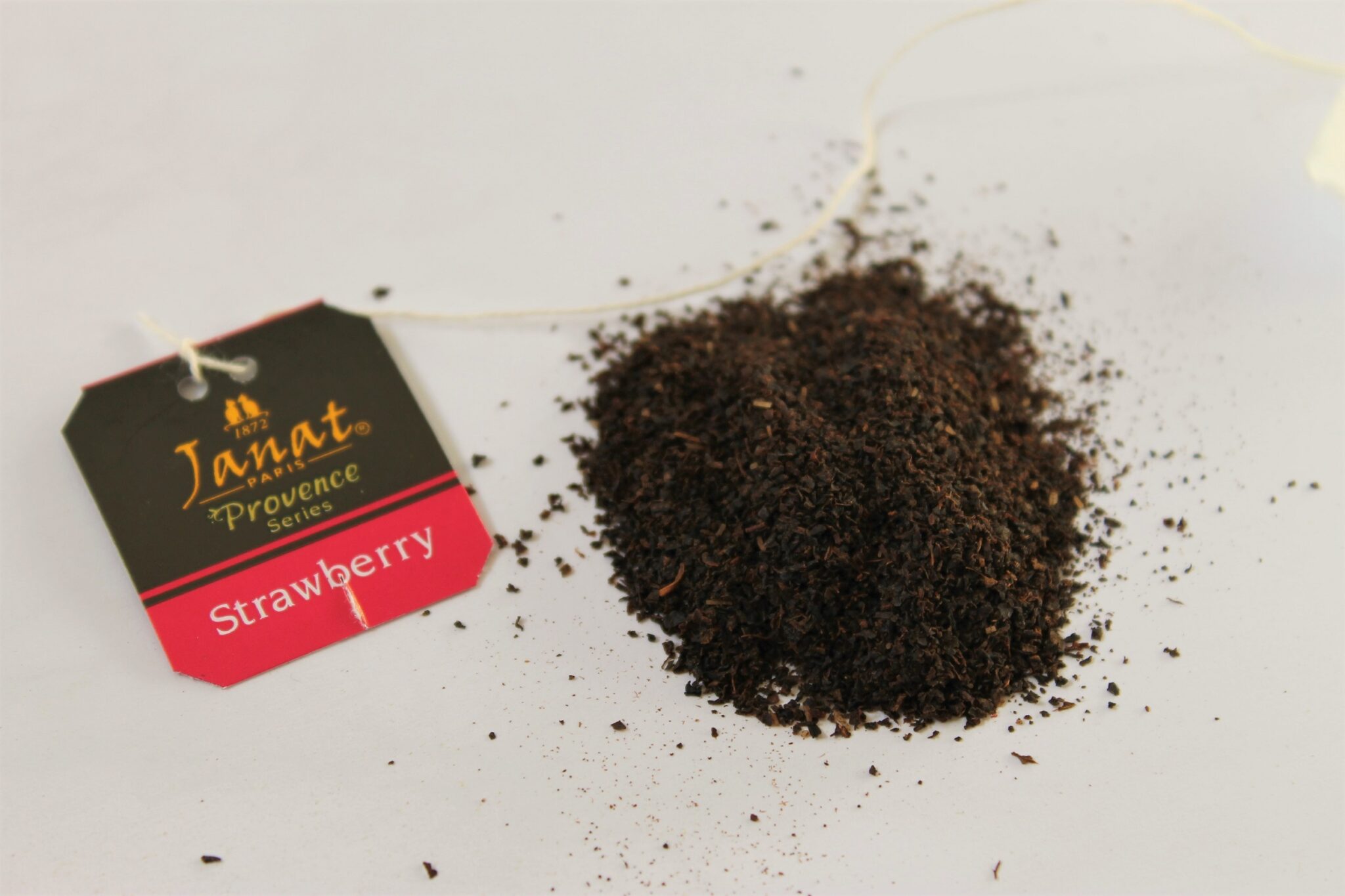 Janat Strawberry Tea Review | Izzy’s Corner at Immortal Wordsmith